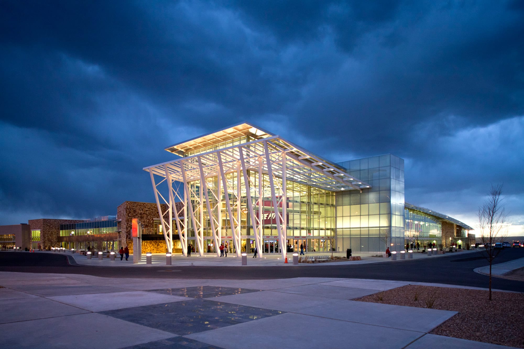 UNM The Pit - Molzen Corbin