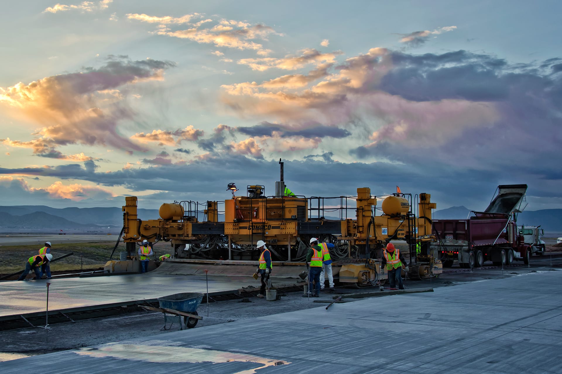 Albuquerque International Sunport General Aviation Apron - Molzen Corbin